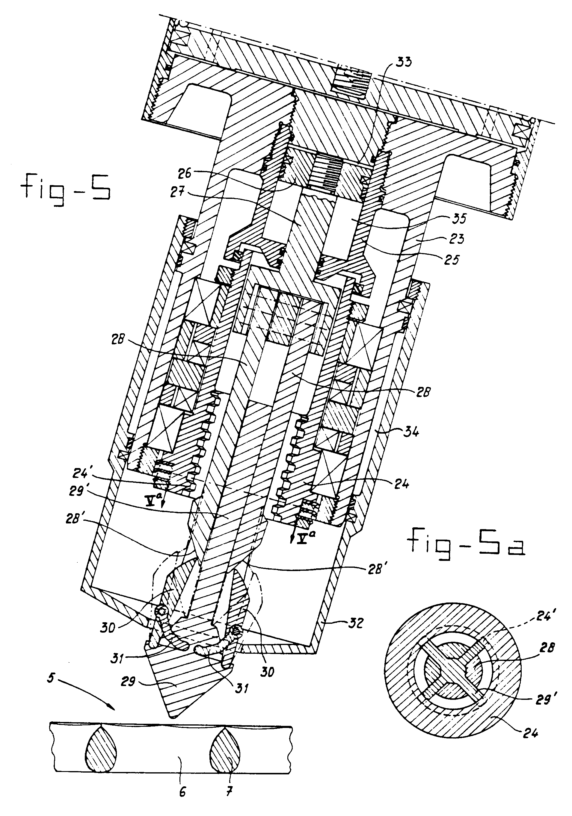Patent EP0472613B1 - Landing system for a helicopter on board a vessel ...