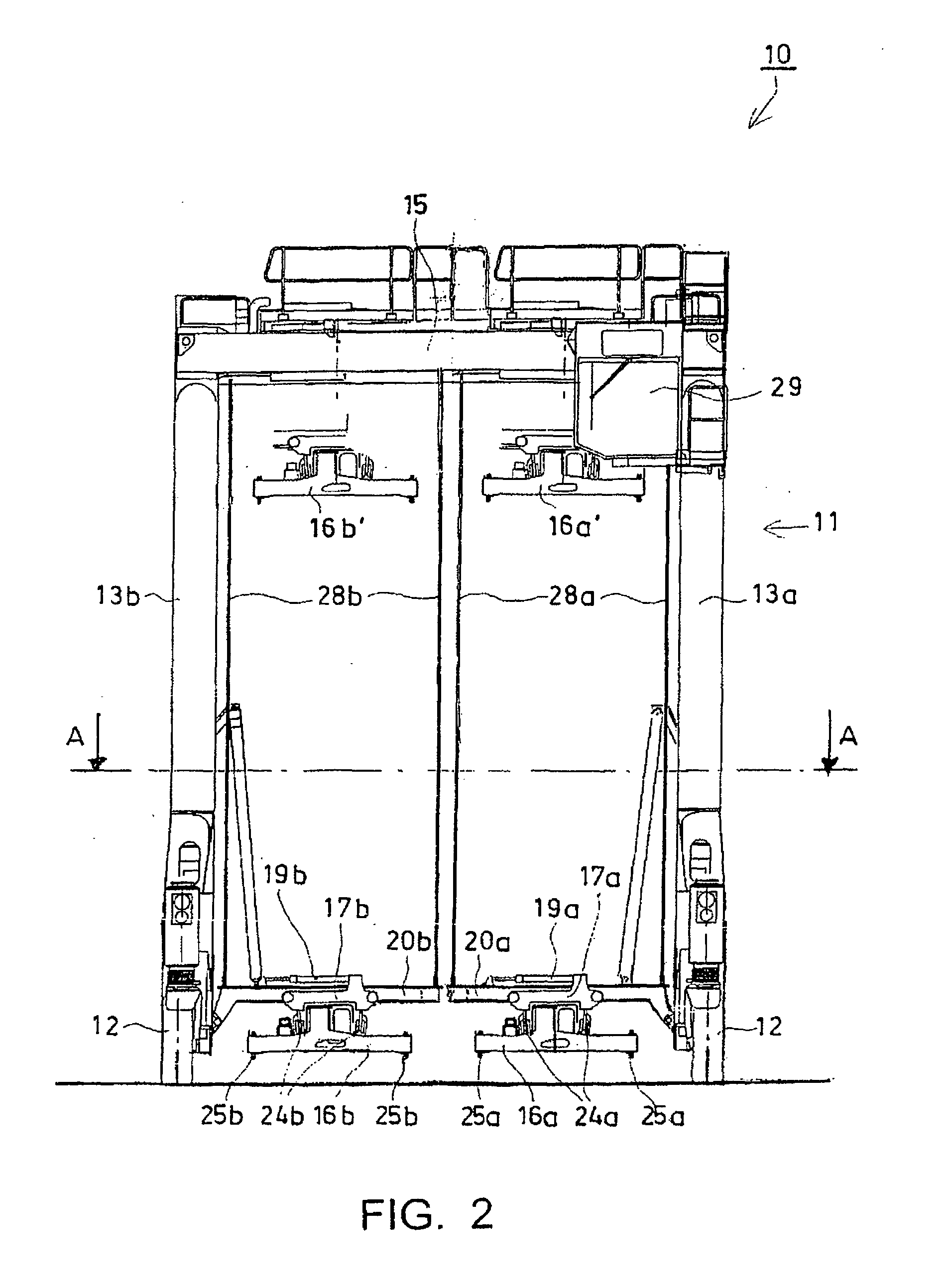 Patent EP2128073B1 - Straddle carrier - Google Patents